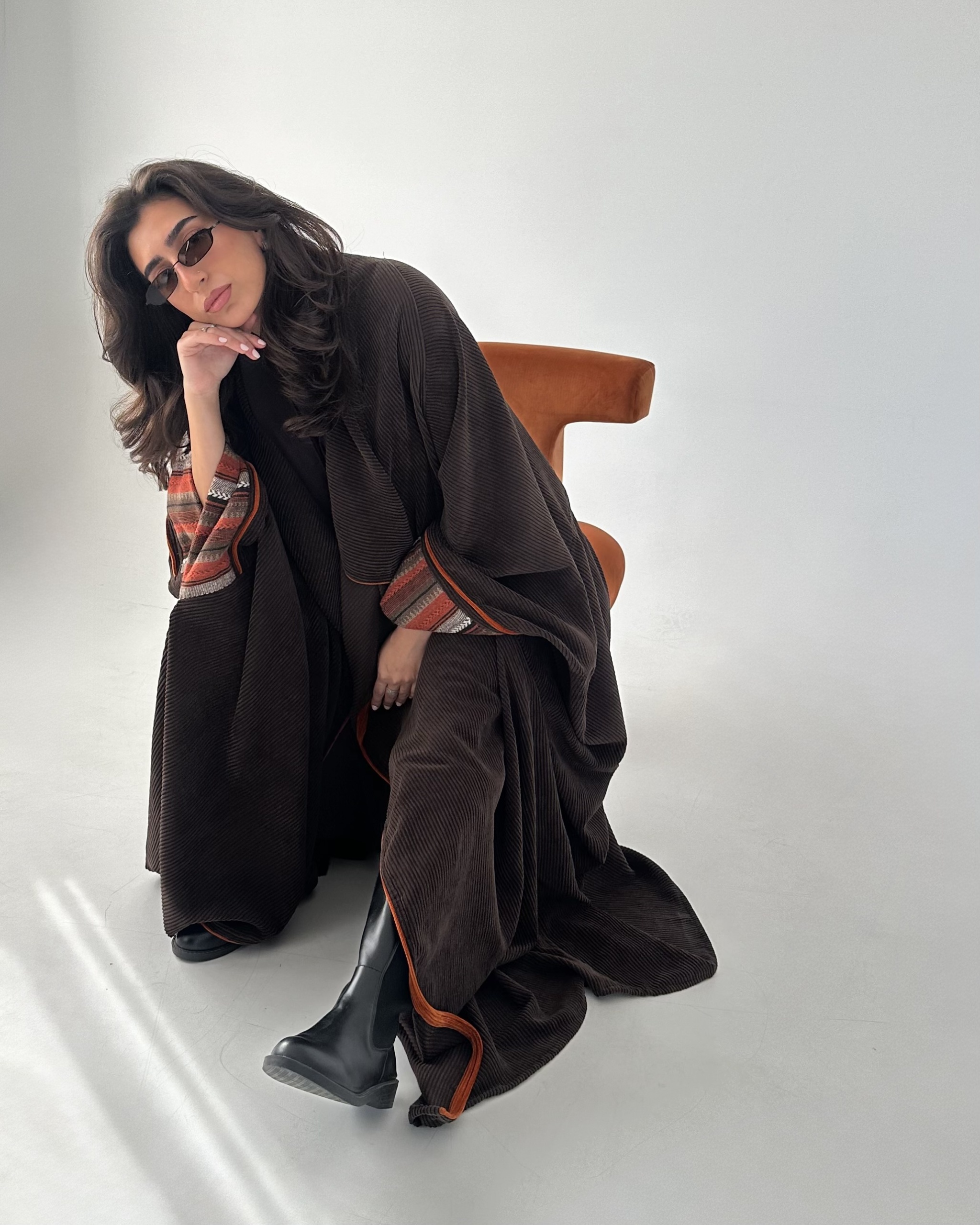 AC 009 – Abaya Check