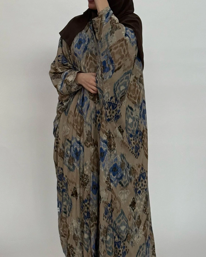 AC 014 – Abaya Check