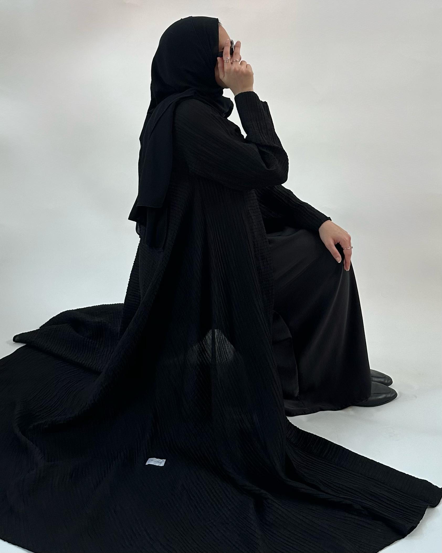 AC 019 – Abaya Check
