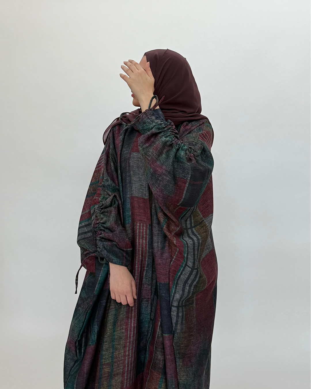 AC 032 – Abaya Check