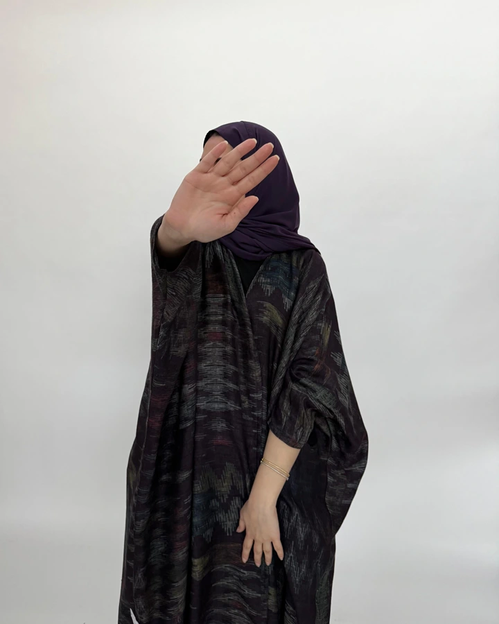 AC 024 – Abaya Check