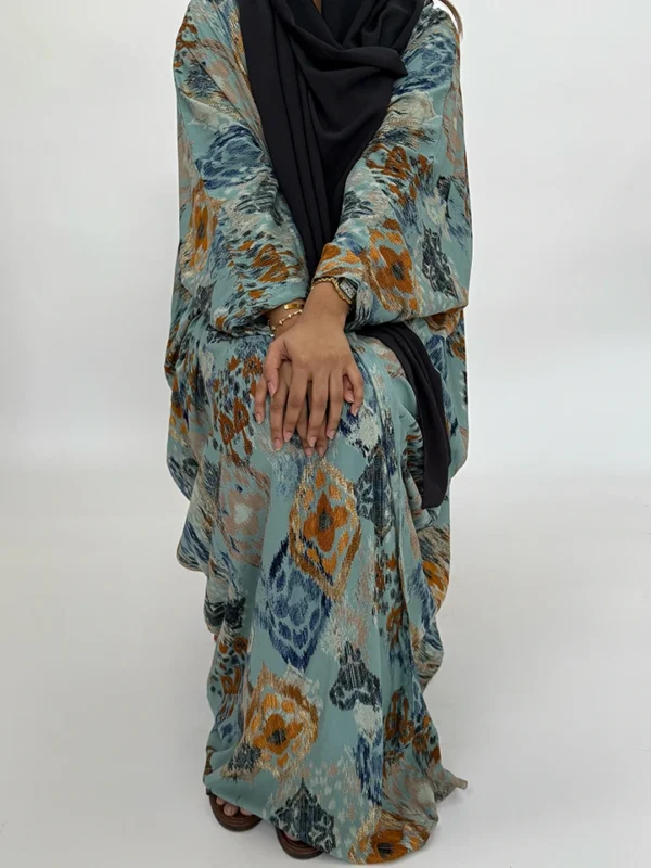 AC 021 – Abaya Check